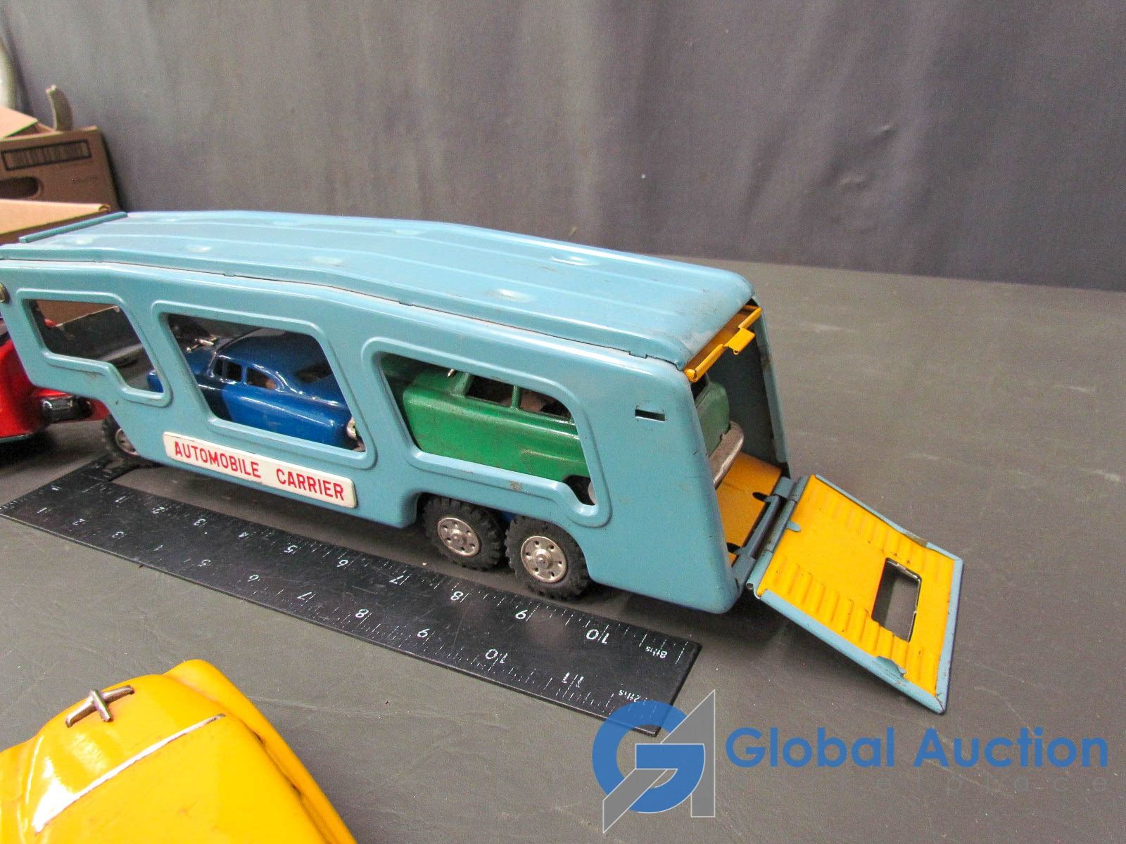 Metal Car Carrier & (4) Friction Drive Cars