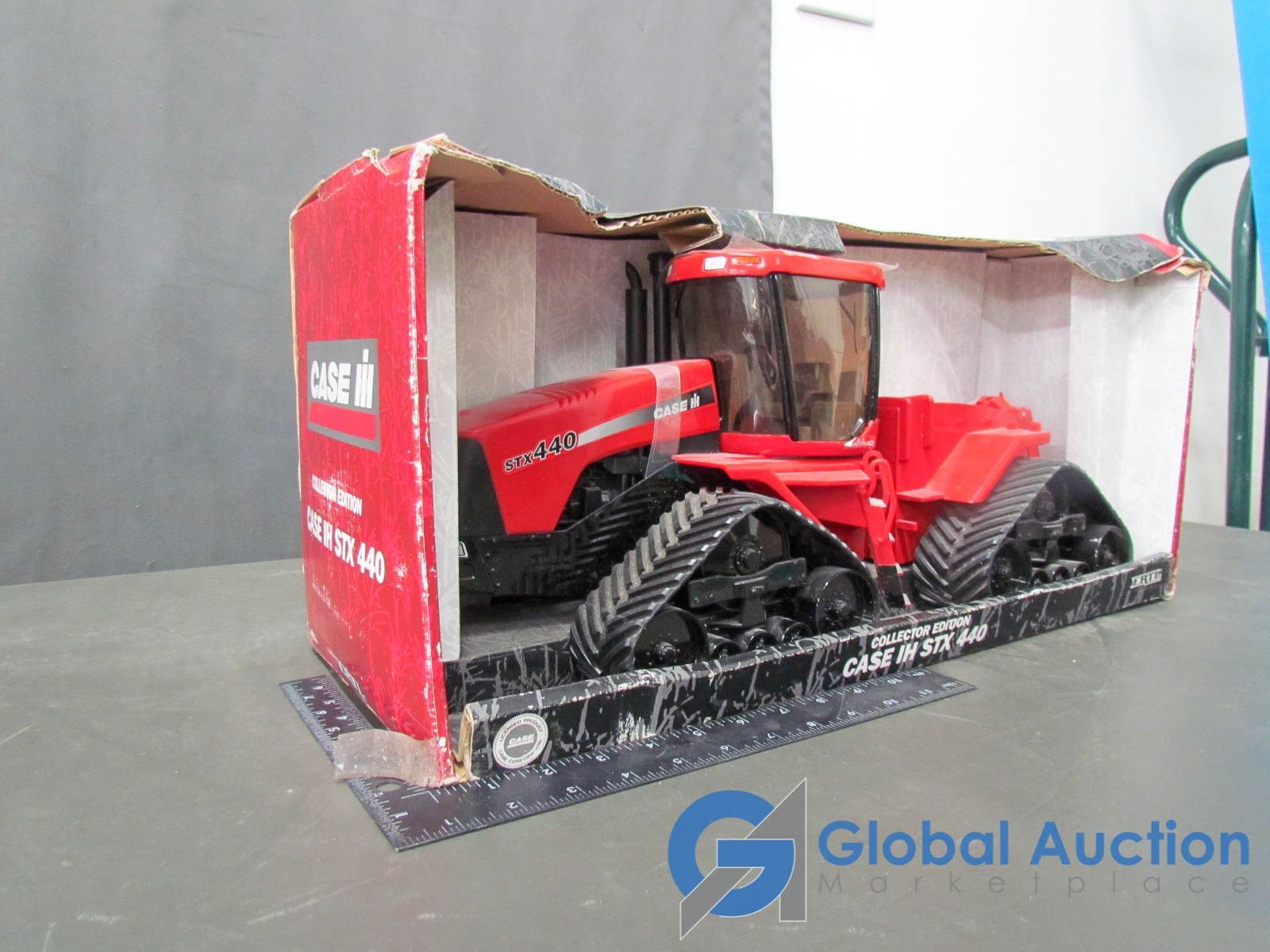 Case IH STX 440 Collector Edition 1:16 Model Quadtrac