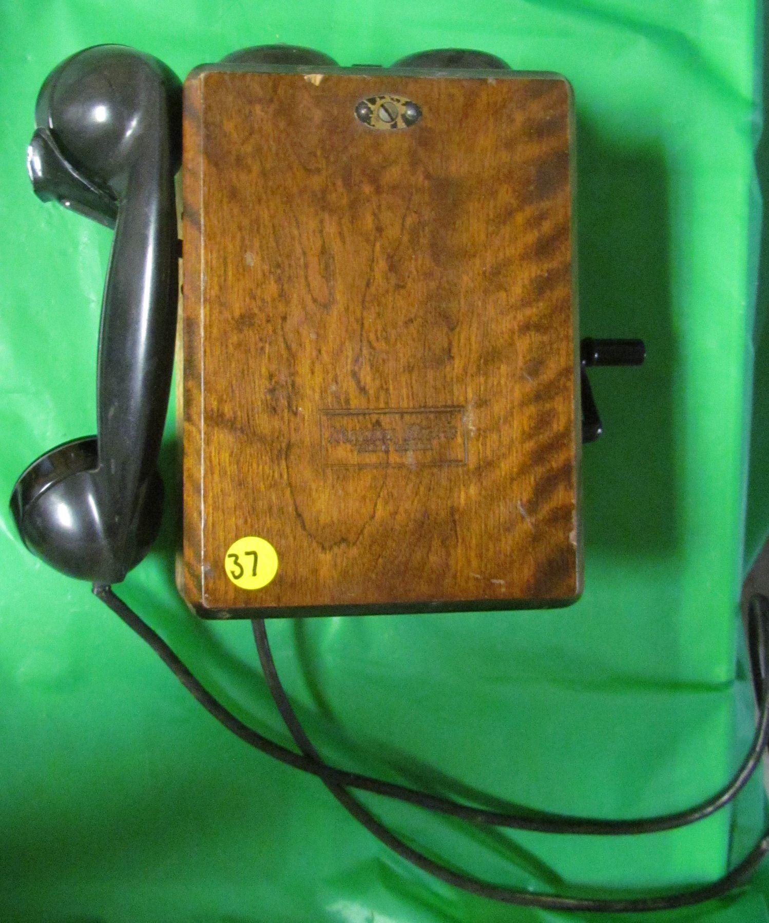 NORTHERN ELECTRIC CRANK TYPE TELEPHONE (ANTIQUE-VERY HEAVY) *N717 AH*