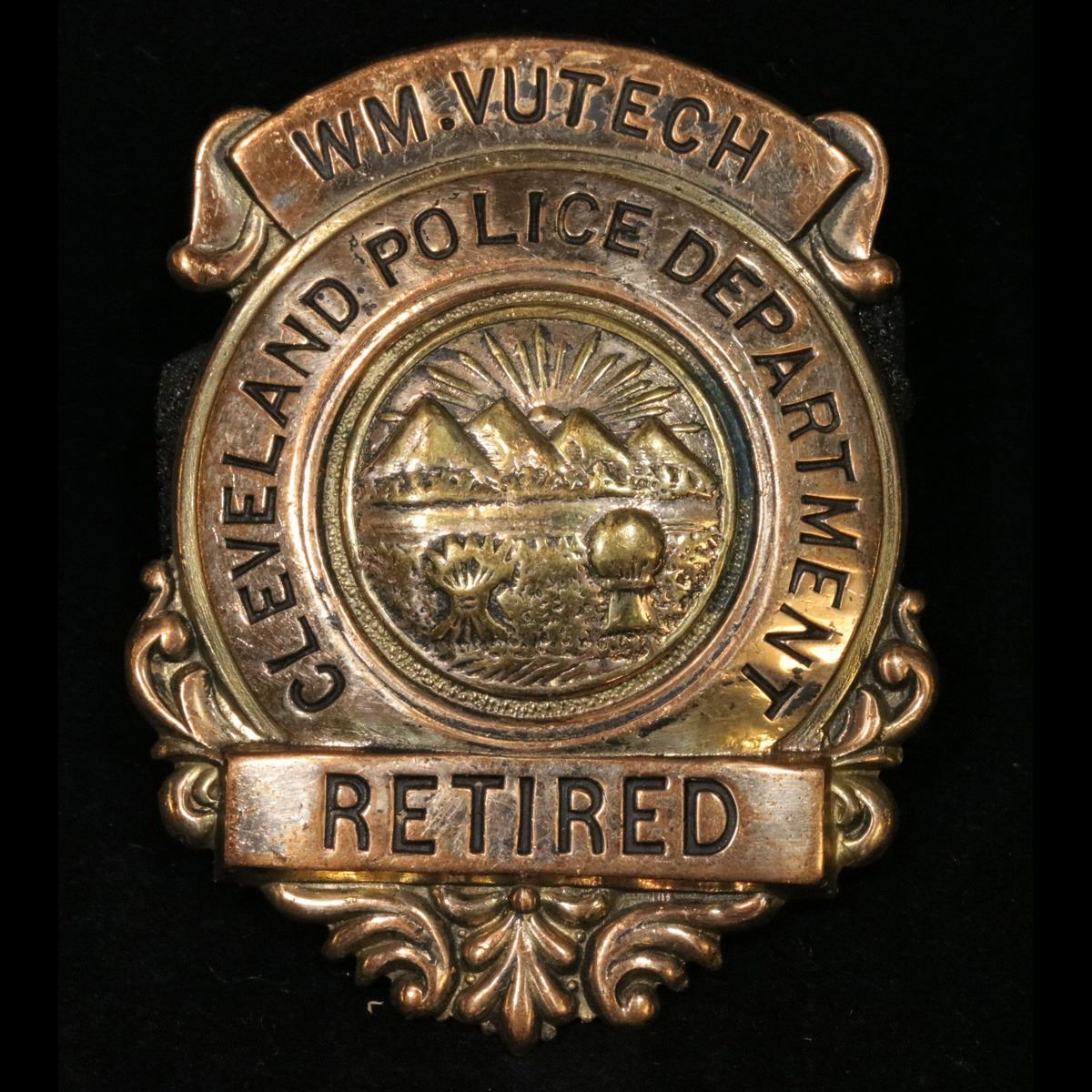 Vintage Cleveland Police Department Retired Badge
