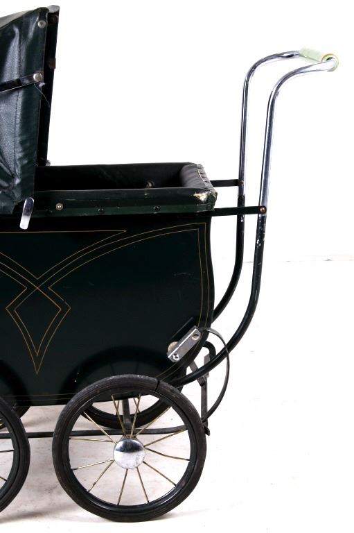 1917 The Lloyd MFG Co Authentic Baby Buggy