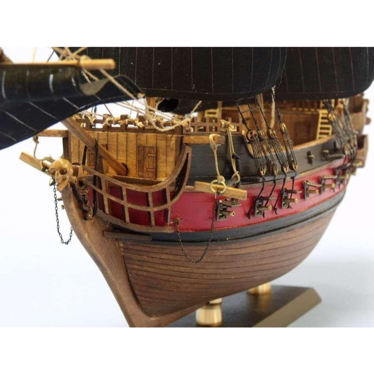 Blackbeard's Queen Anne's Revenge Model Pirate Ship Limited 24"