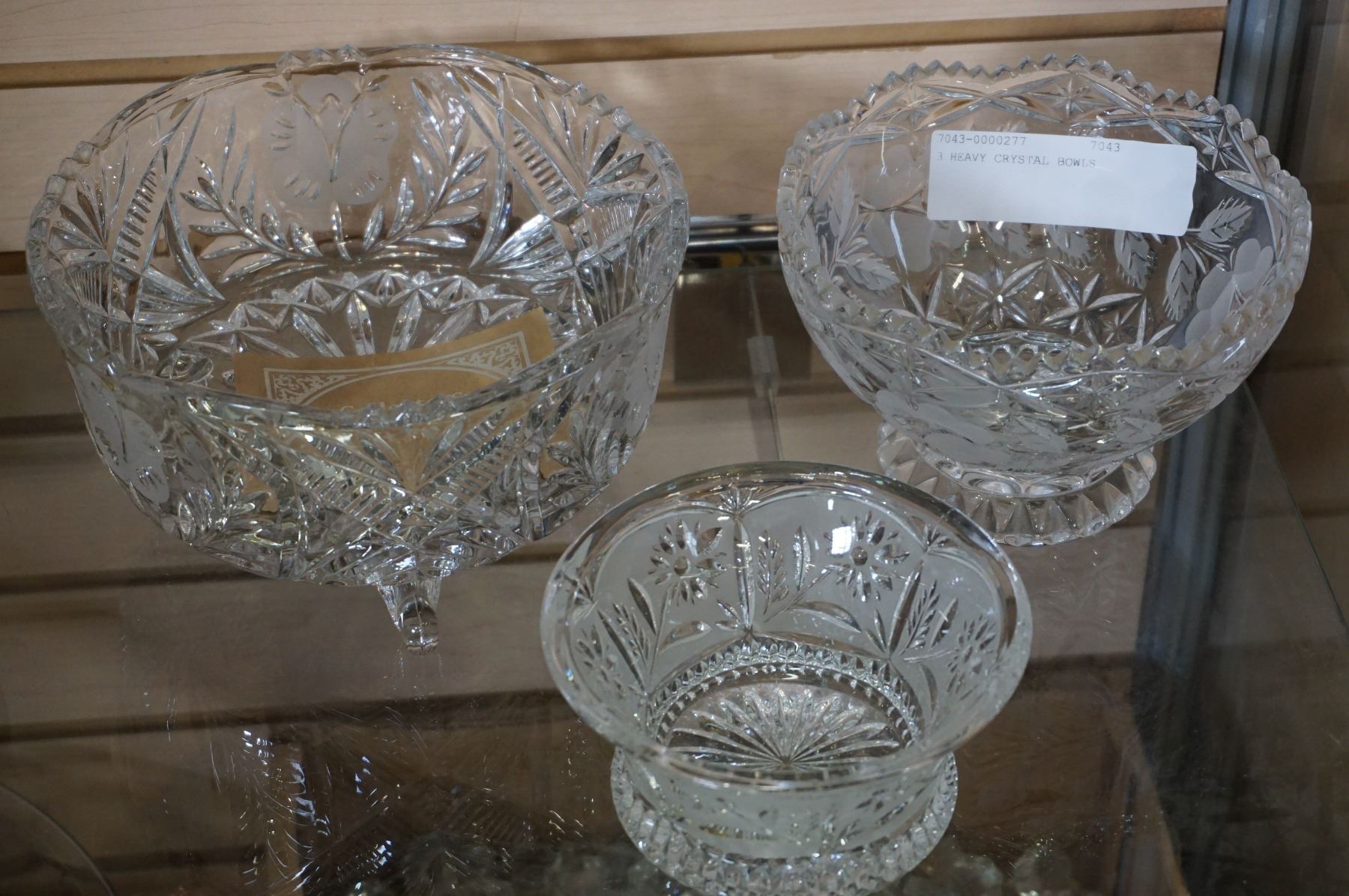 3 HEAVY CRYSTAL BOWLS 3 HEAVY CRYSTAL BOWLS