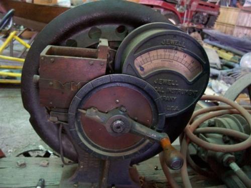 JEWELL BUZZ COIL TESTER ON CART