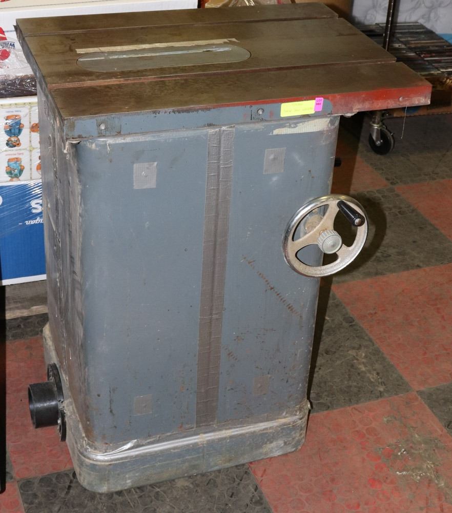 COMMERCIAL TABLE SAW ROCKWELL 220