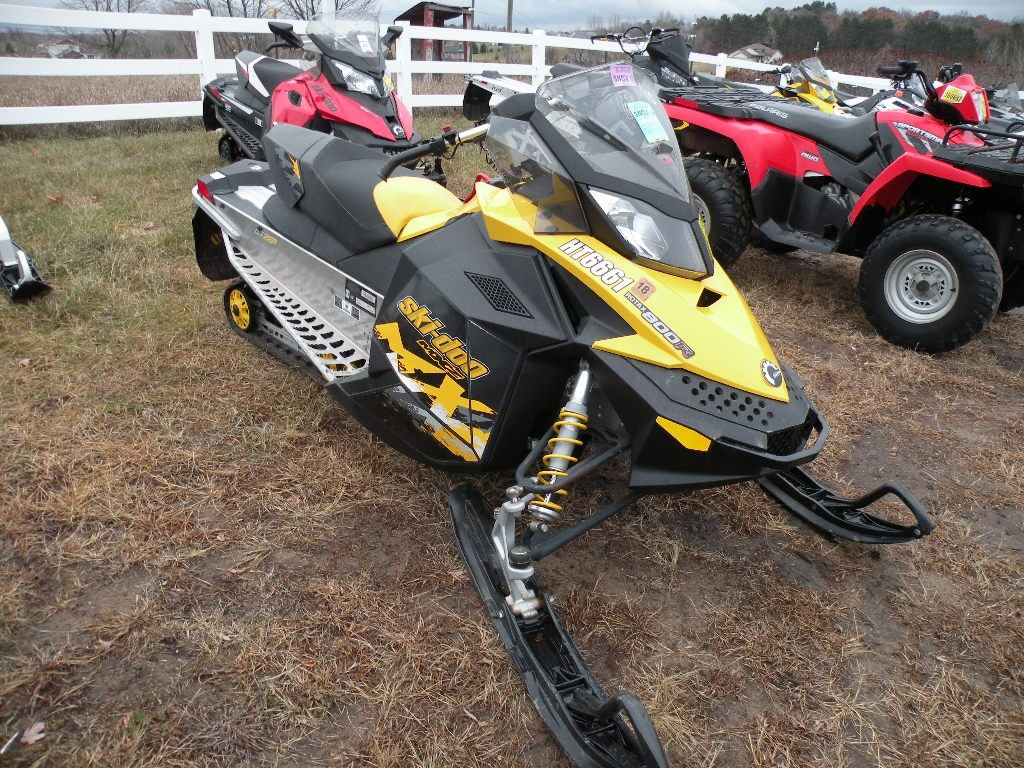 2010 Ski Doo MXZ REV XP 800 SN#-2BPSBDAB3AV000292