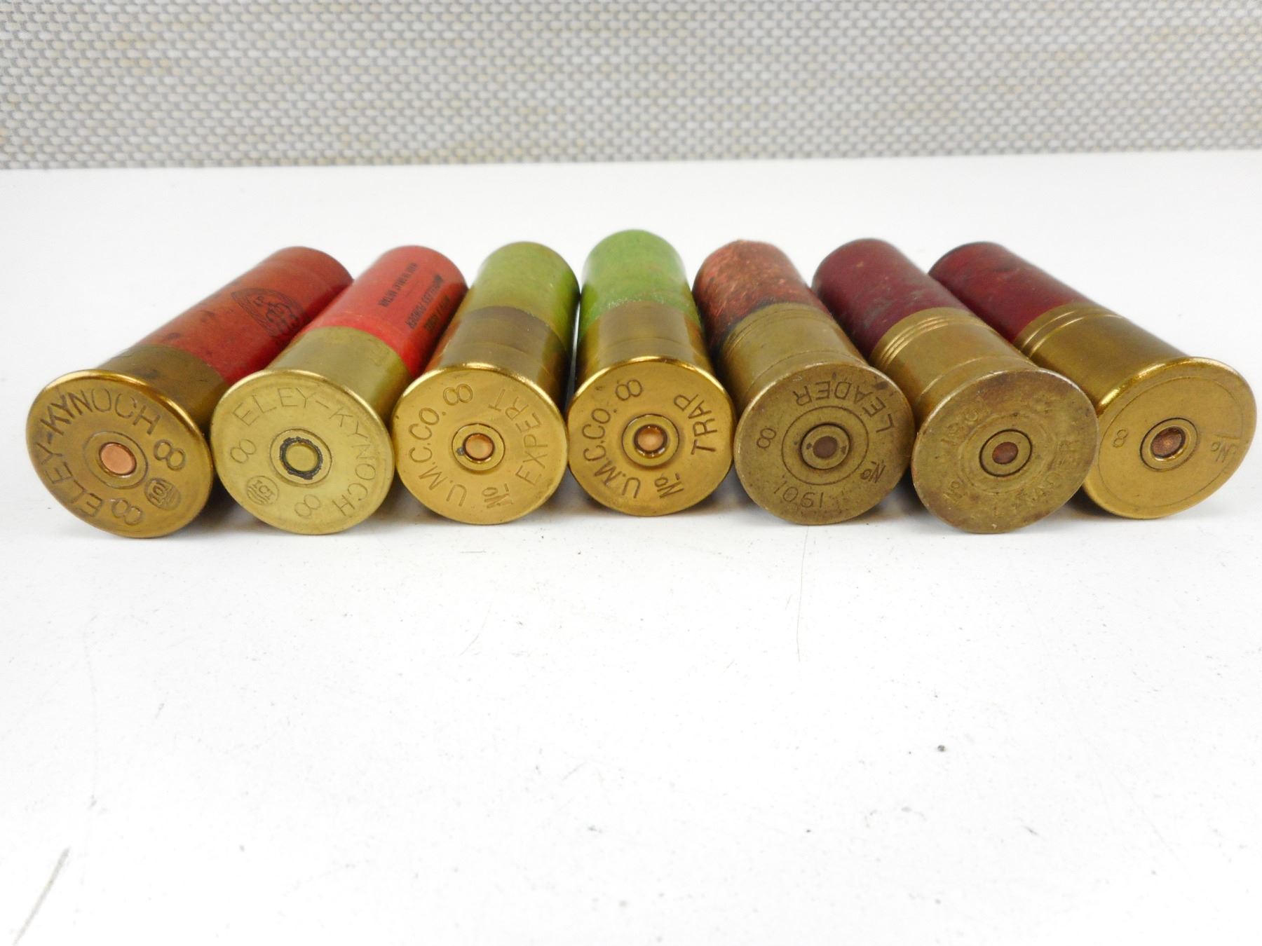 8 GAUGE SHOTGUN SHELLS PRIMED EMPTY HULLS 8 GAUGE SHOTGUN SHELLS PRIMED EMPTY HULLS