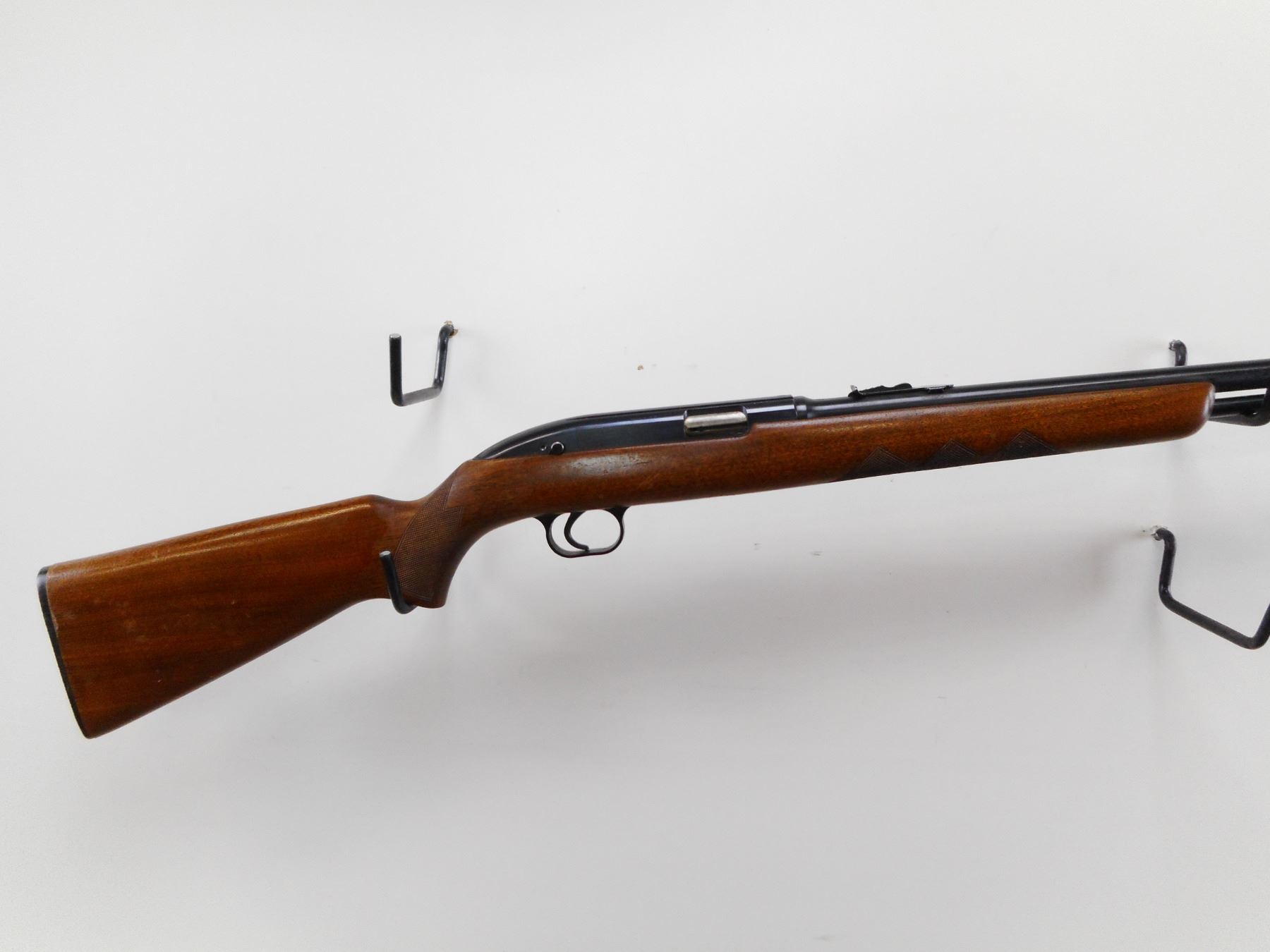 WINCHESTER MODEL 77 CALIBER 22 LR Switzer s Auction Appraisal winchester-model-77-caliber-22-lr-switzer-s-auction-appraisal