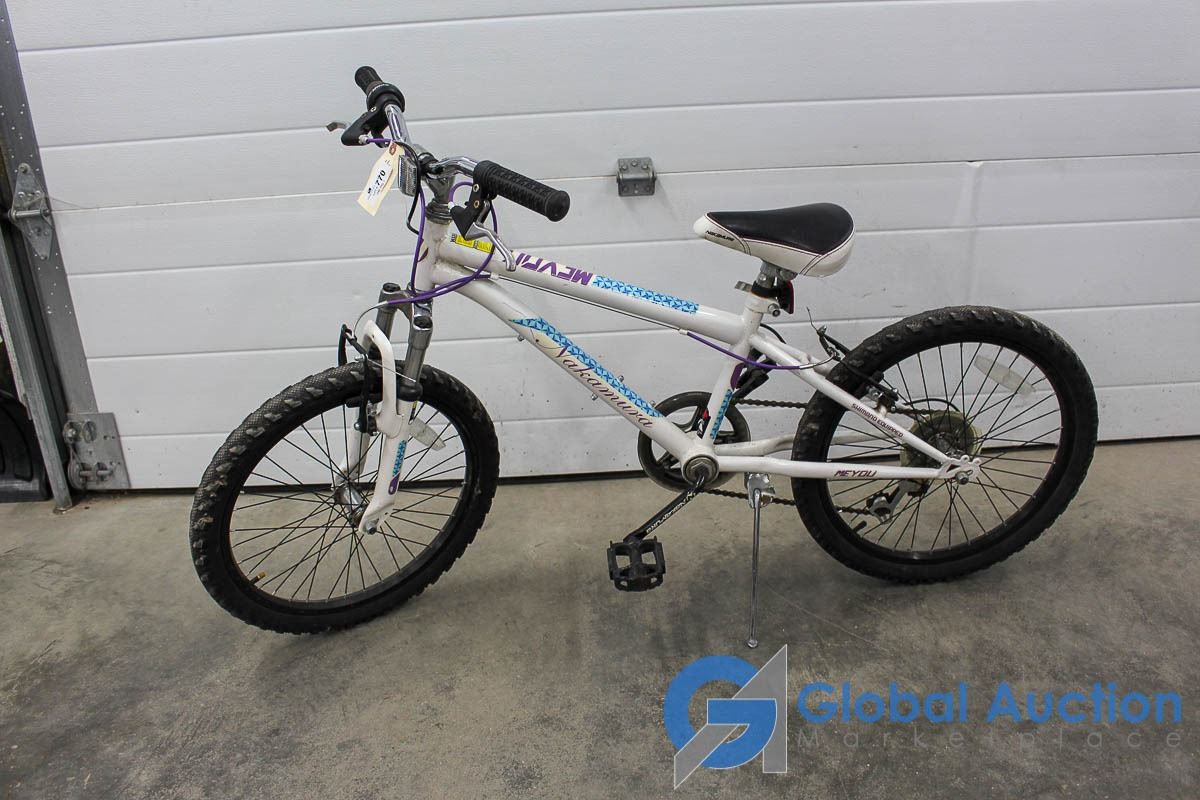 Girls 20" Nakamura Mountain Bike (White)