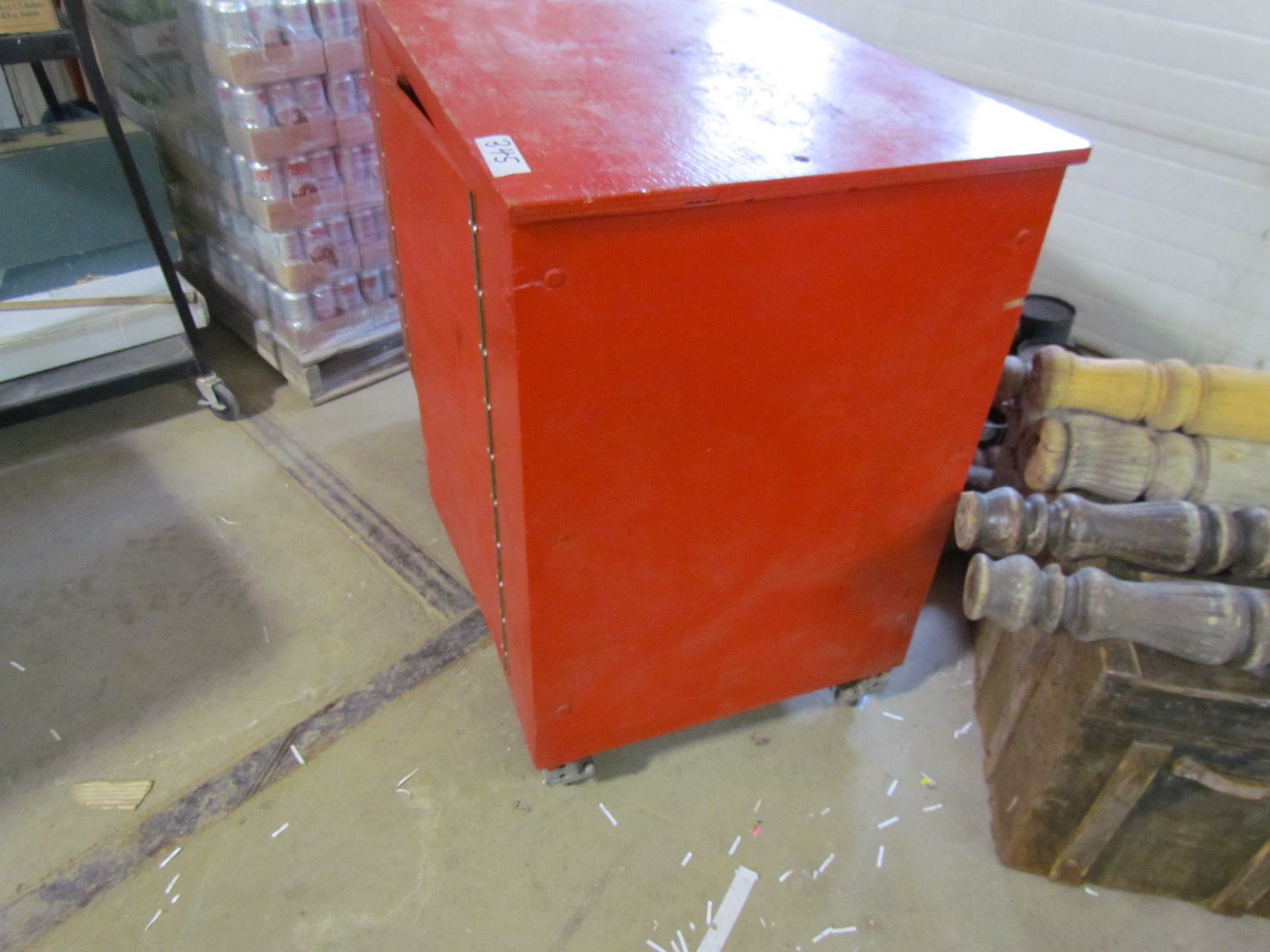 WOODEN SHOP BOX ON CASTERS (50" X 25" X 40") *2 DOORS*