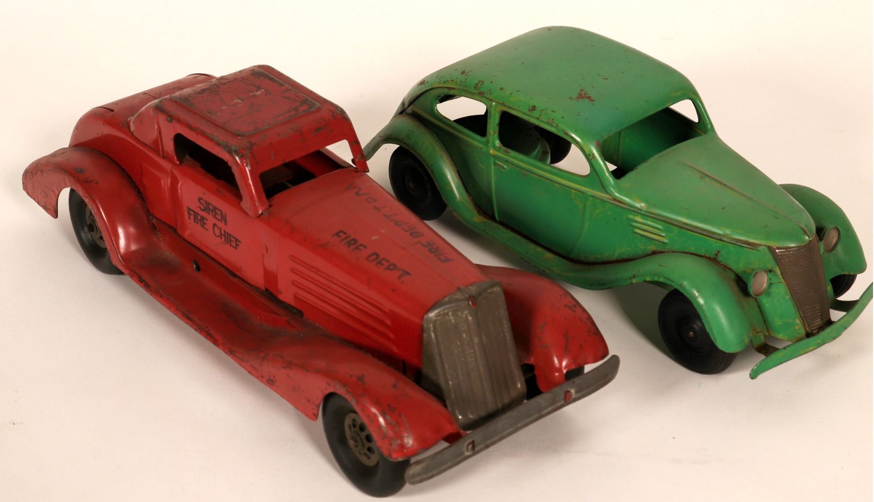 Working Antique Metal Toy Cars 109807 working-antique-metal-toy-cars-109807