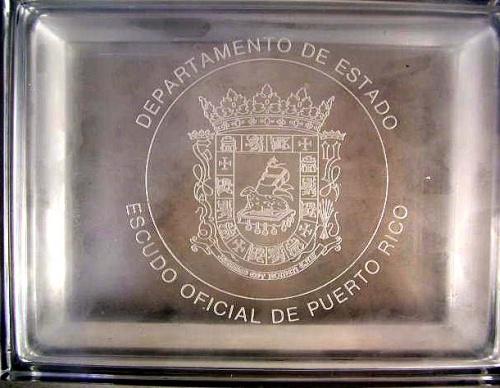 A JAFFA ETCHED CRYSTAL RECTANGULAR SHAPED BOX From "Departmento de ...