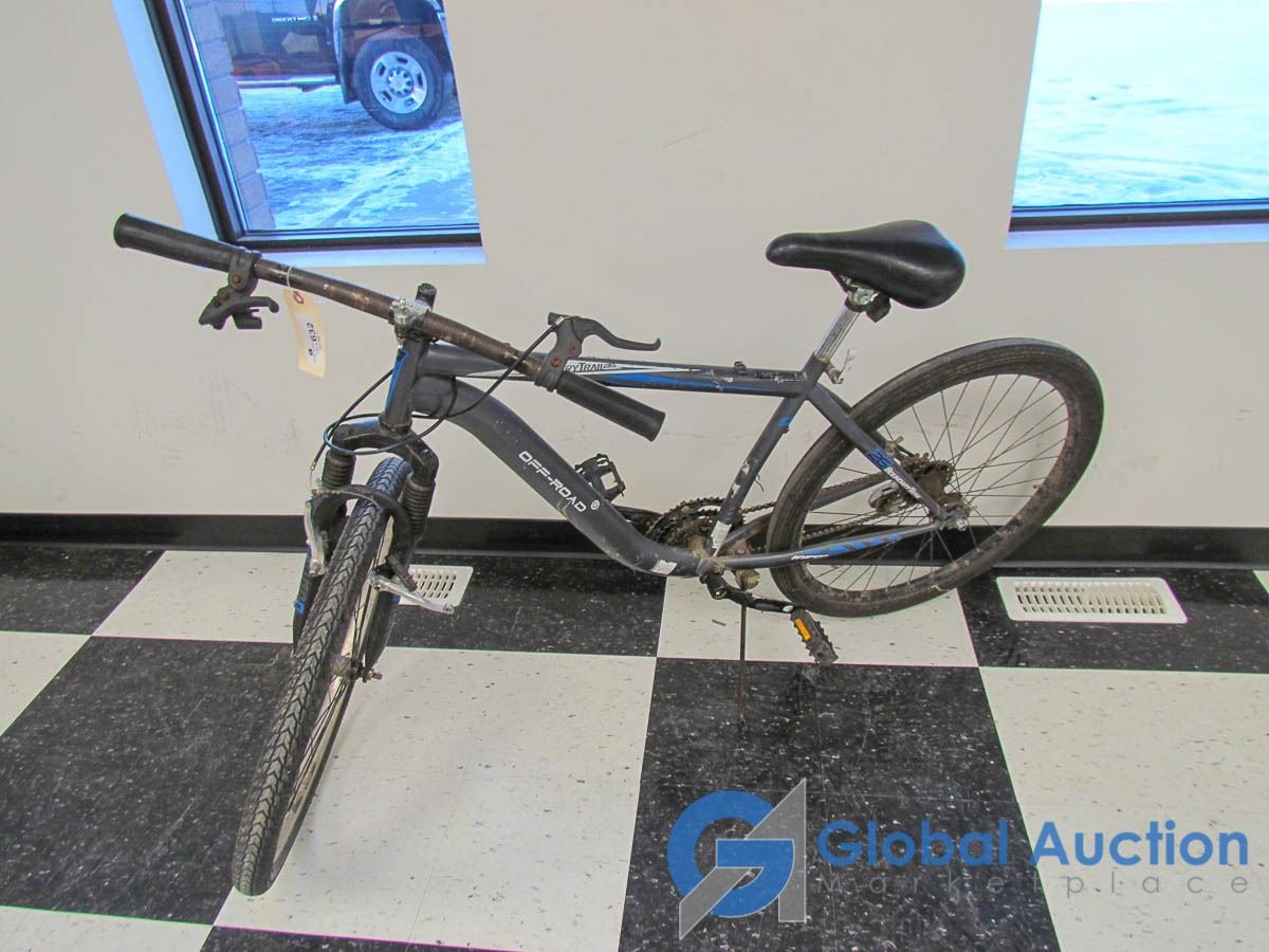 26" Mens Grey Hyper Mountain Bike