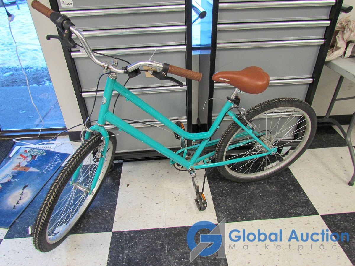 26" Womens Turquoise Unknown Cruiser Bike