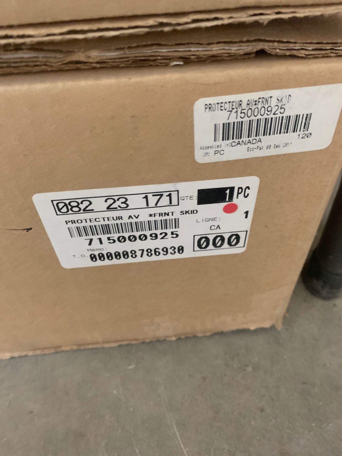 One - Can-Am 715001391 Black ATV Trunk Box Panel Kits and One Can-Am ...