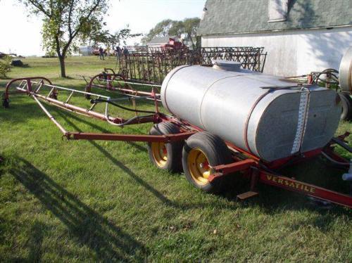 Versatile 480 sprayer