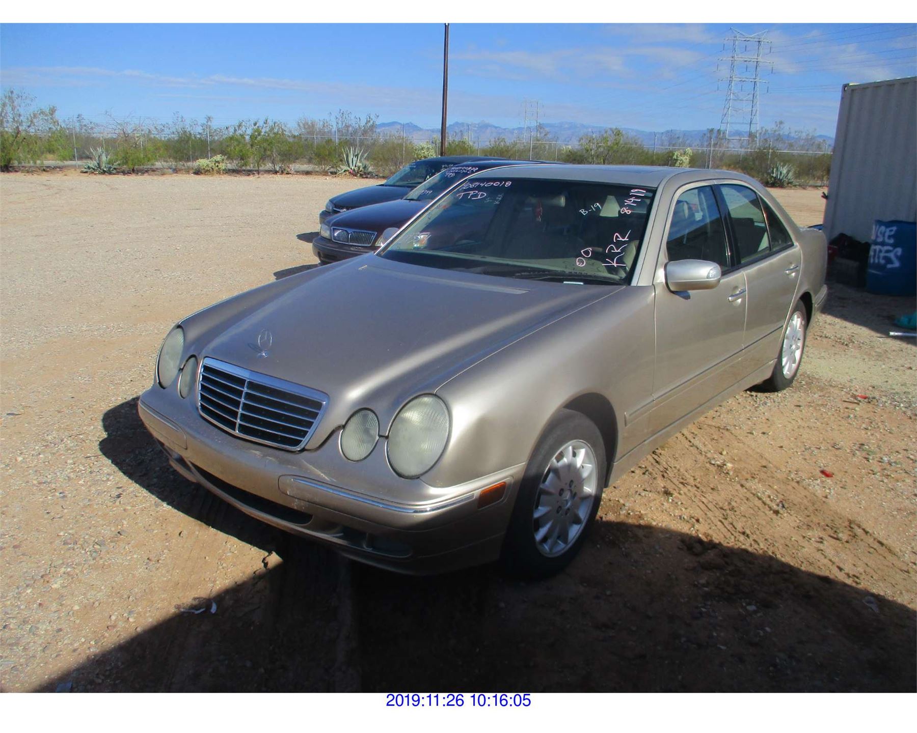 2000 - MERCEDES BENZ E320