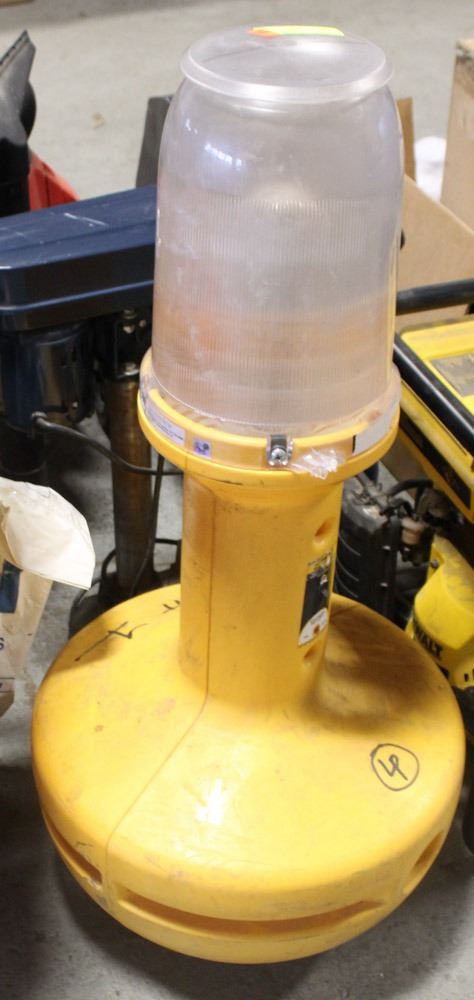 PROBUILT WOBBLE LIGHT WITH BROKEN HANDLE