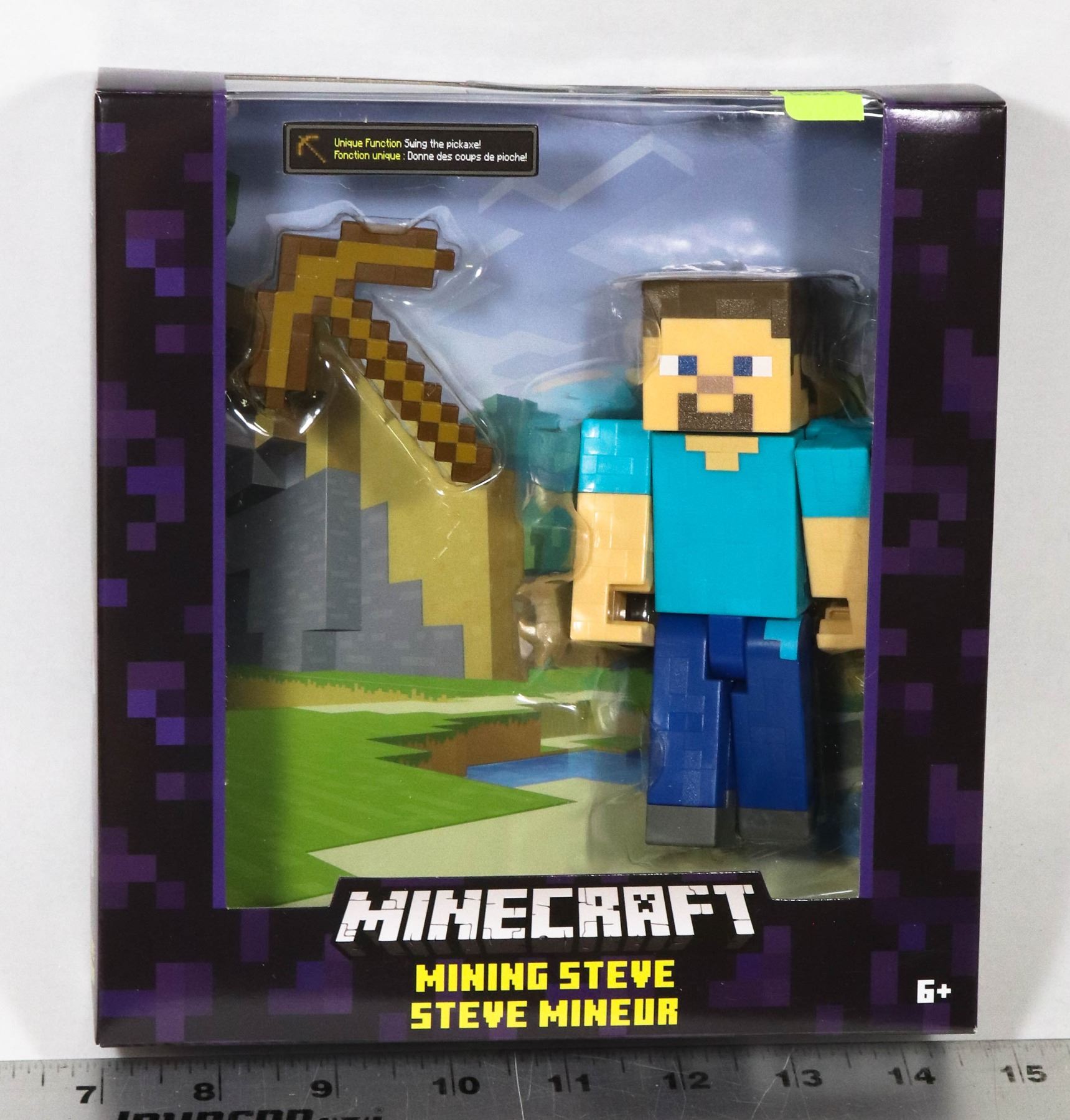 MINECRAFT MINING STEVE FIGURE COLLECTIBLE