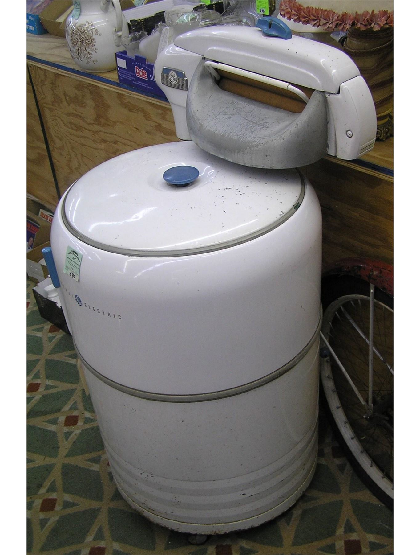 Antique GE washing machine circa 1930's