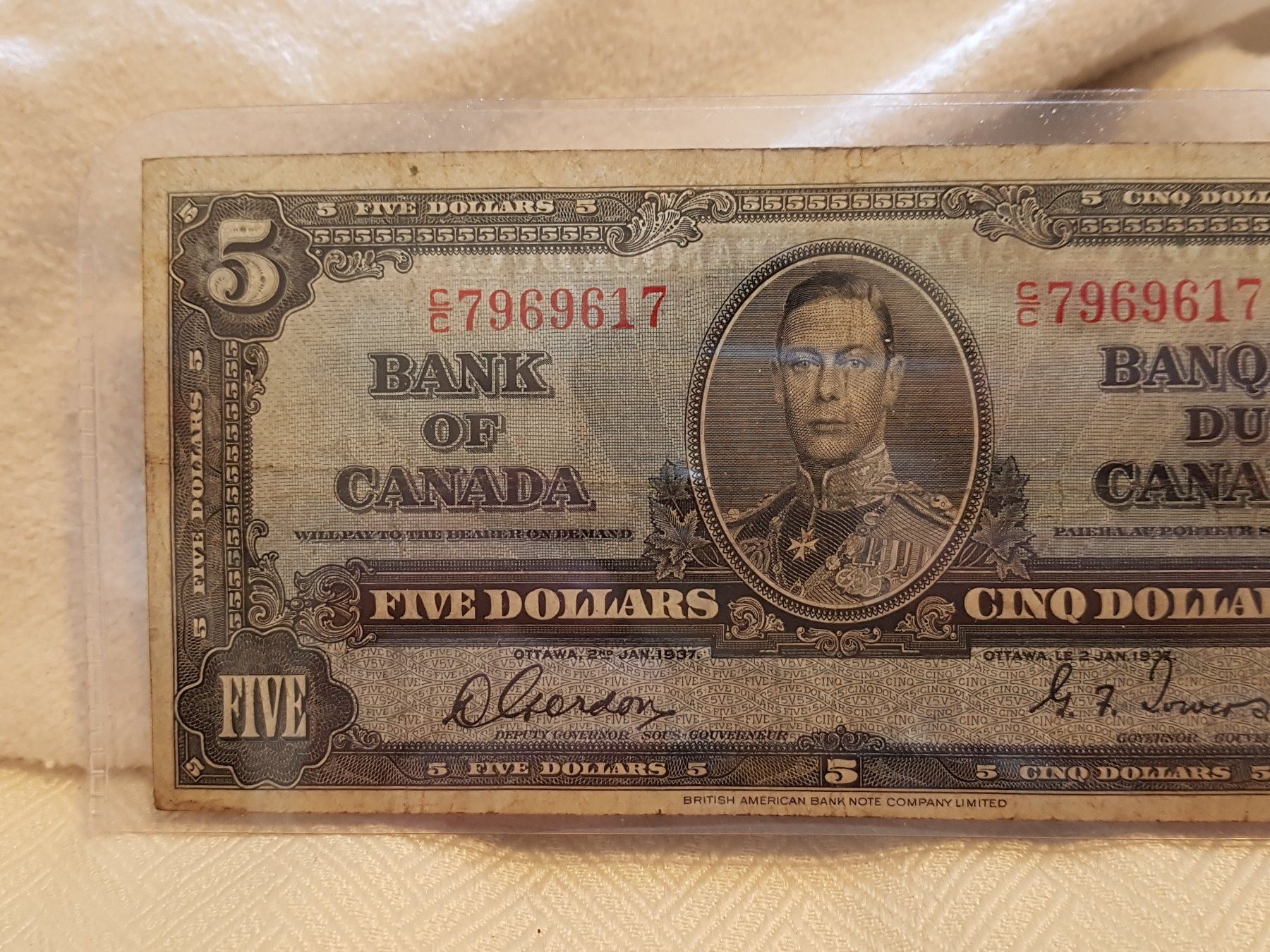 FIVE DOLLAR BILL (CANADA) *1937* (GORDON TOWERS SIGNATURE)