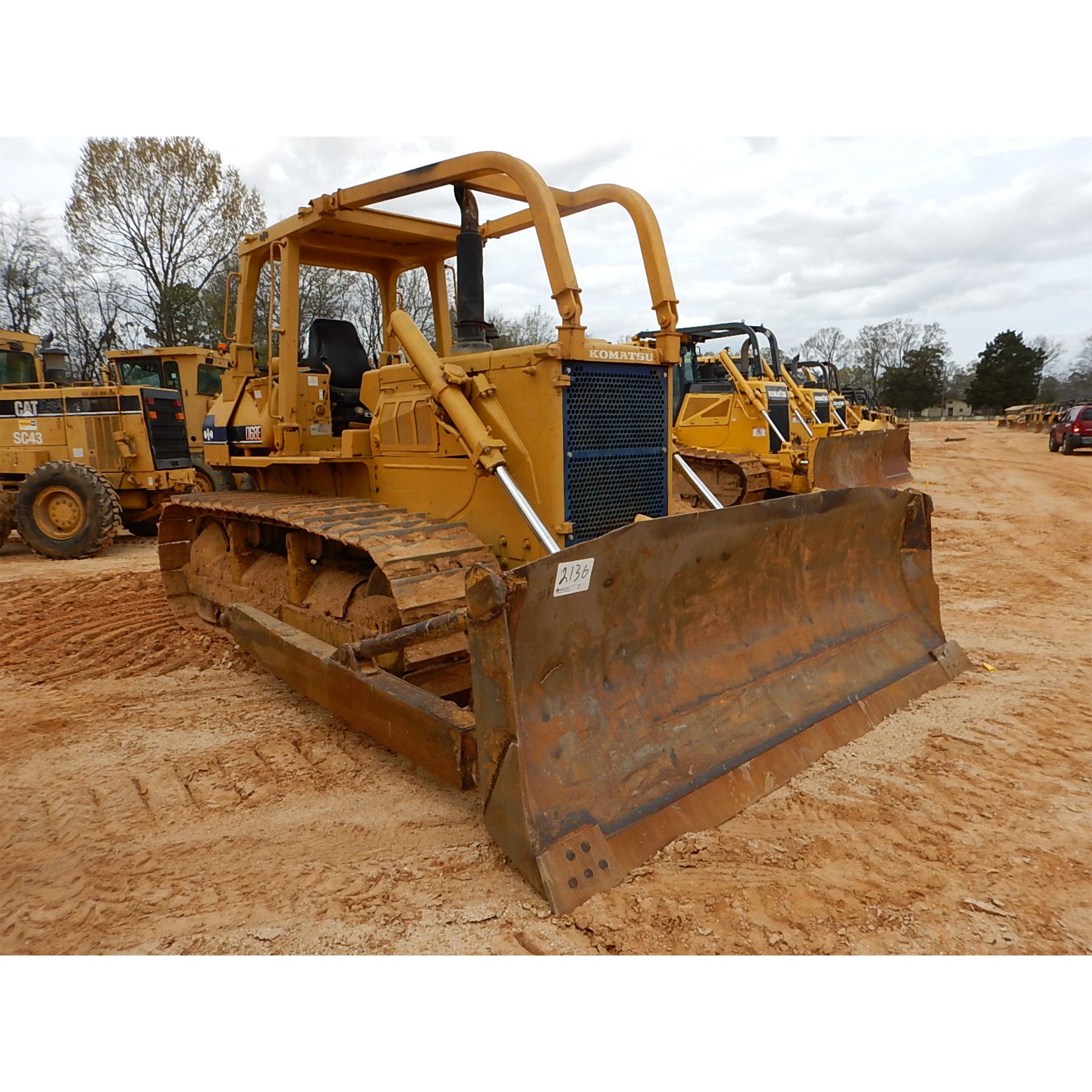 KOMATSU D68-1 Dozer / Crawler Tractor