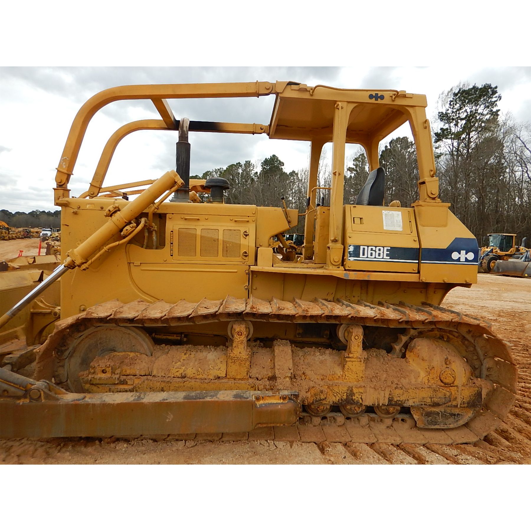 KOMATSU D68-1 Dozer / Crawler Tractor - J.M. Wood Auction Company, Inc.