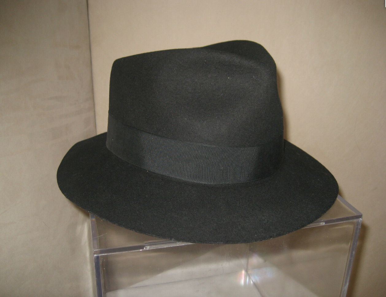 MICHAEL JACKSON AUTHENTIC FEDORA HAT FROM LOS ANGELES GRAMMY MUSEUM