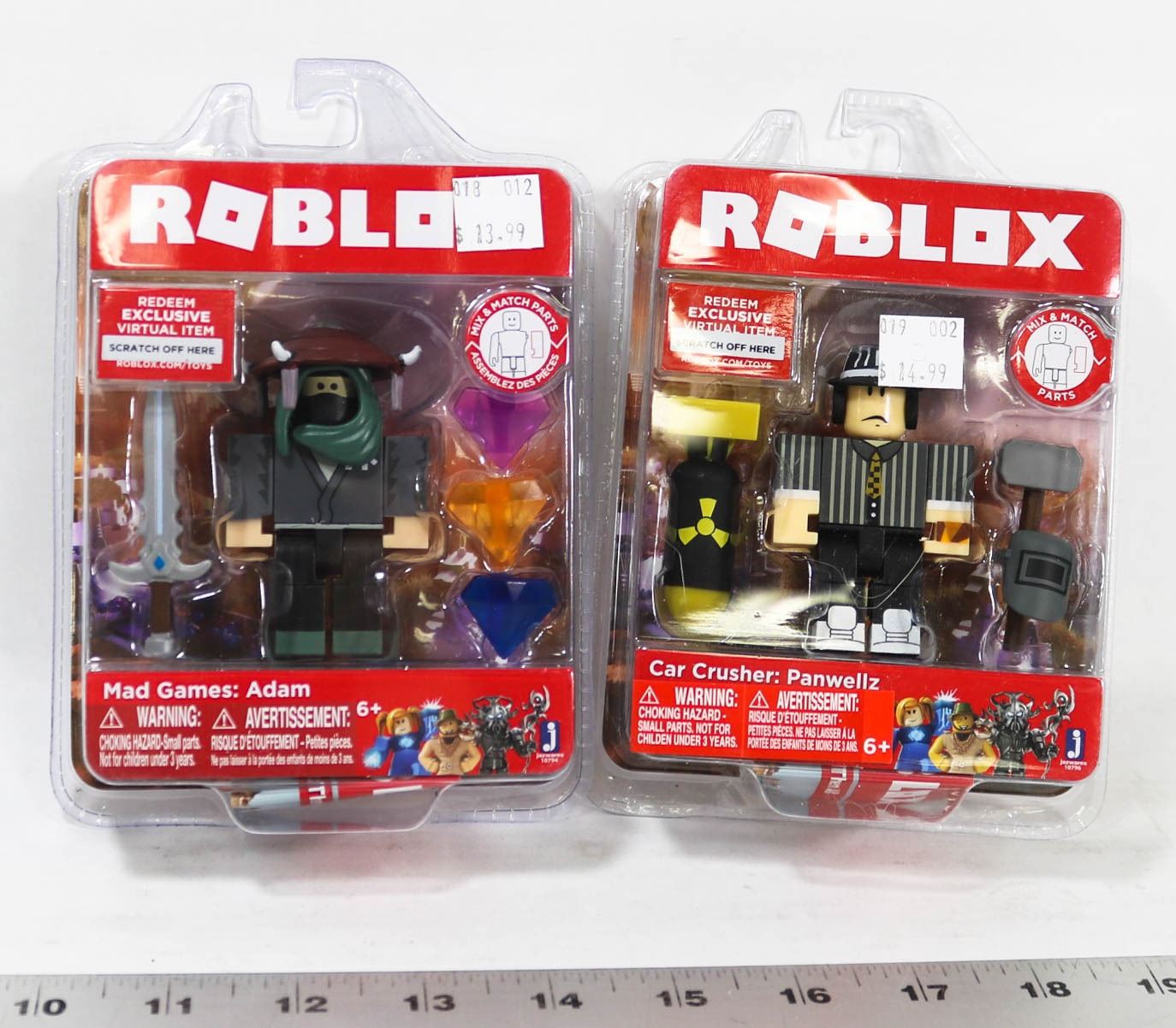 ROBLOX FIGURES: MAD GAMES ADAM AND CAR CRUSHER
