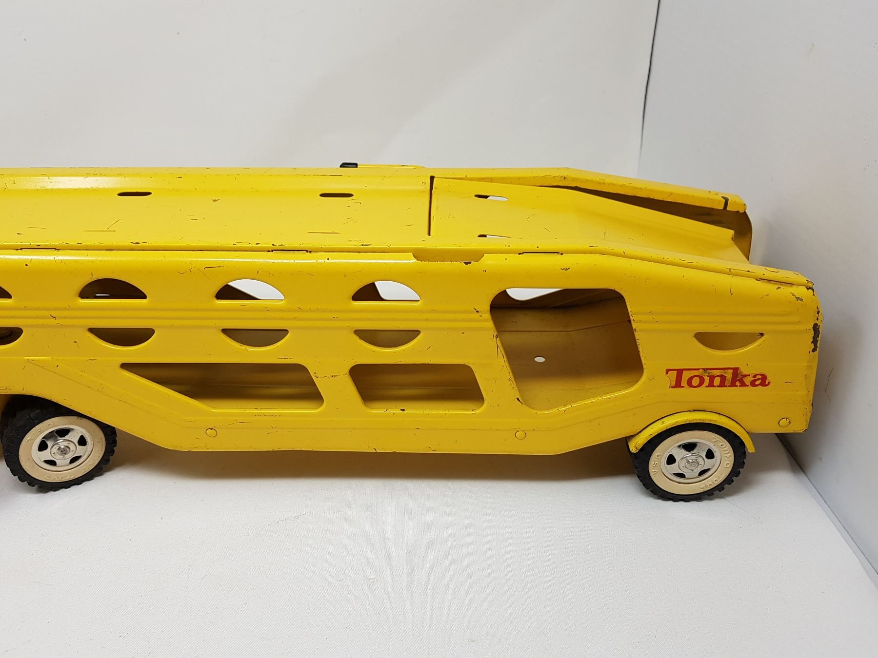 TONKA CAR HAULER (1960'S) - Schmalz Auctions