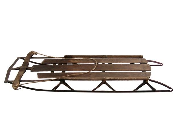 The Giver Hero Sled Movie Props | Barnebys