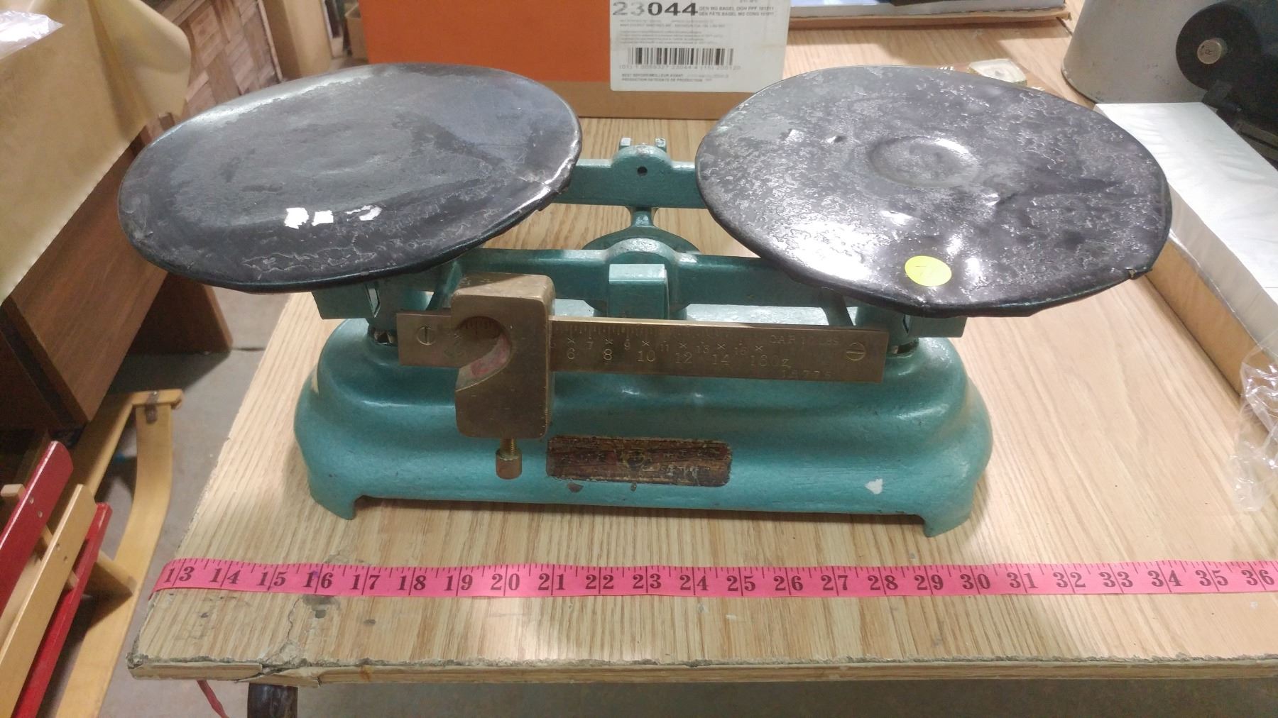 WEIGH SCALE Schmalz Auctions weigh-scale-schmalz-auctions