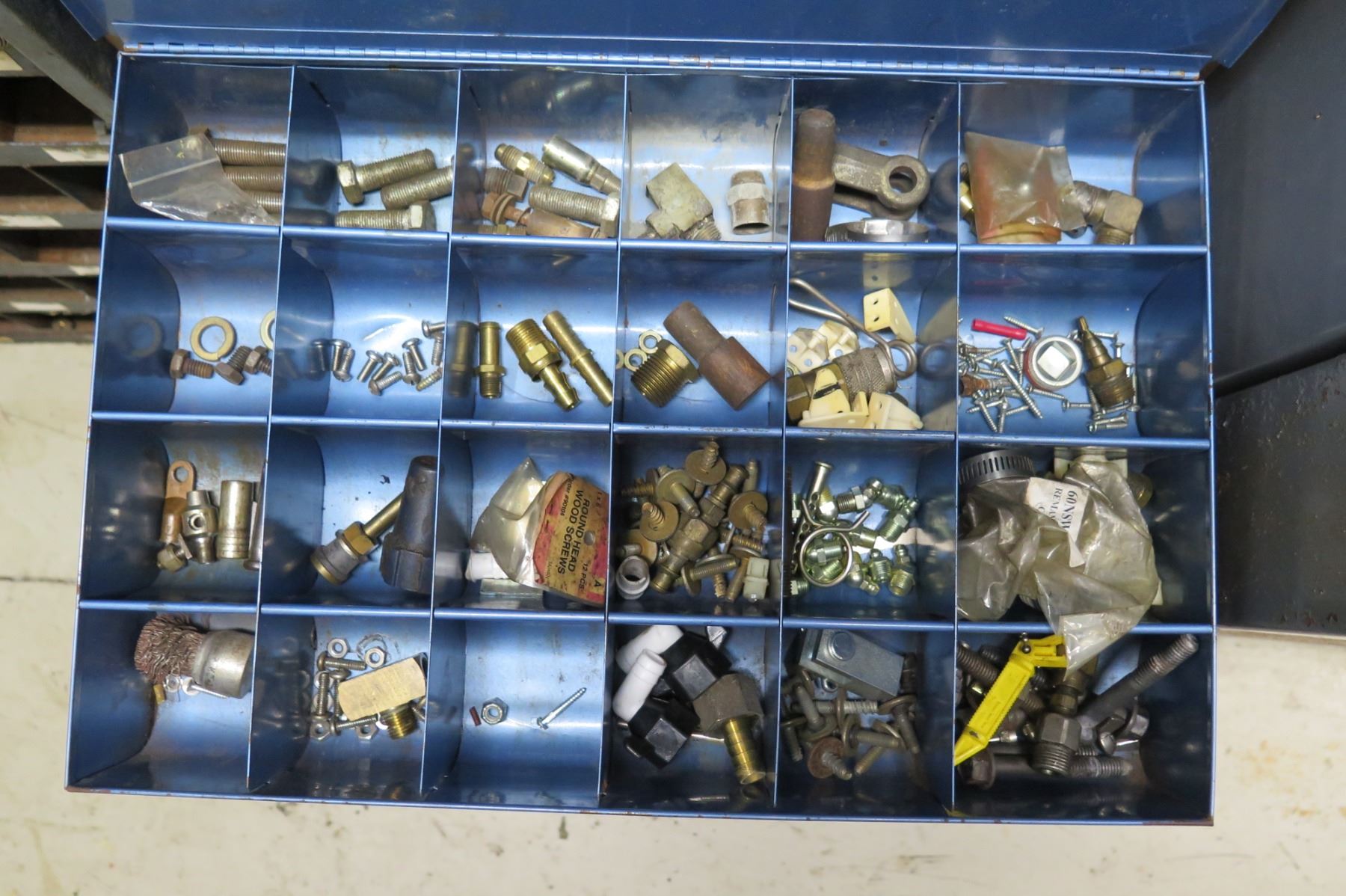 Lawson Products 12 Drawer Cabinet & Contents: Lawson Products 12 Drawer Cabinet & Contents: