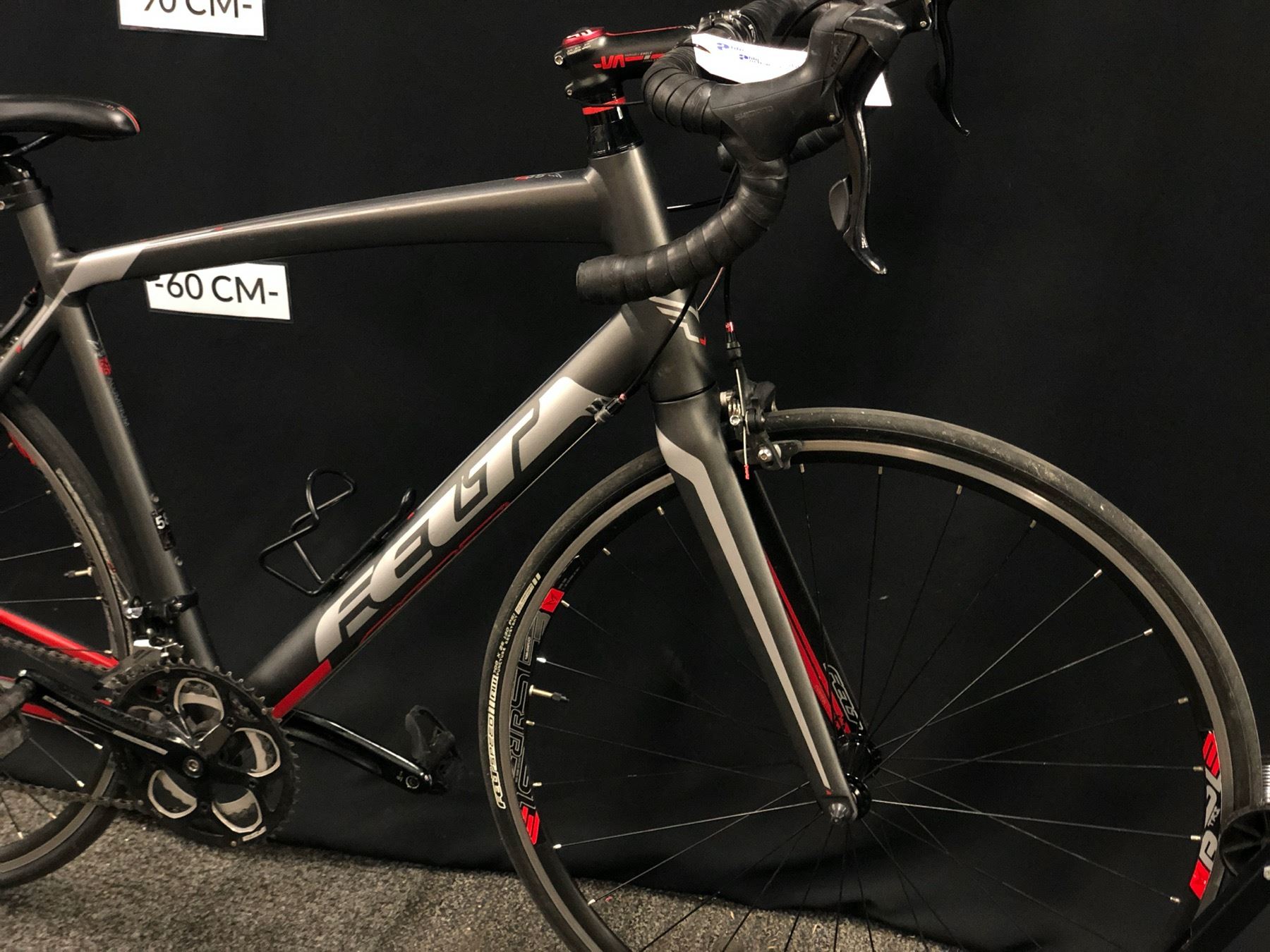 GREY FELT F95 ROAD BIKE WITH CLIP PEDALS 18 SPEED 58 CM FRAME SIZE grey-felt-f95-road-bike-with-clip-pedals-18-speed-58-cm-frame-size