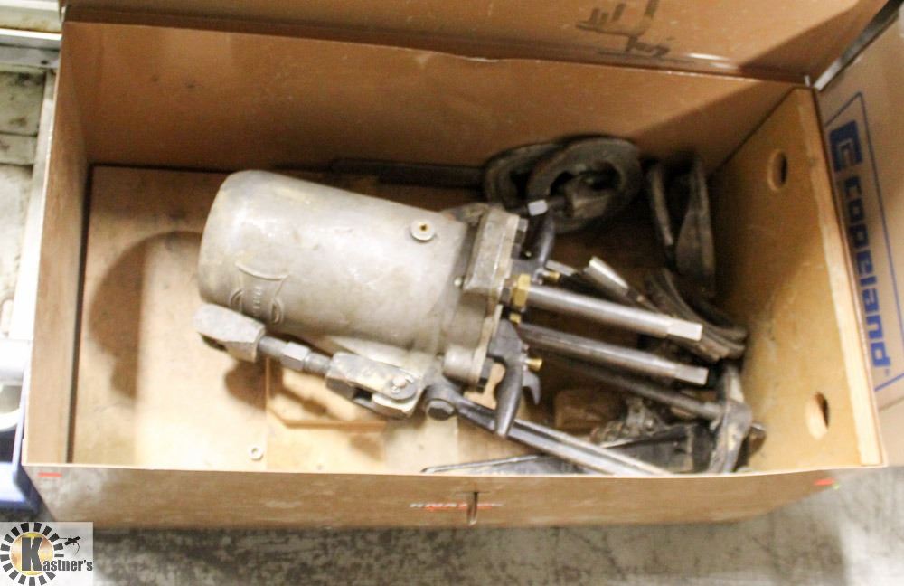 INDUSTRIAL TAP & DYE SET - Kastner Auctions