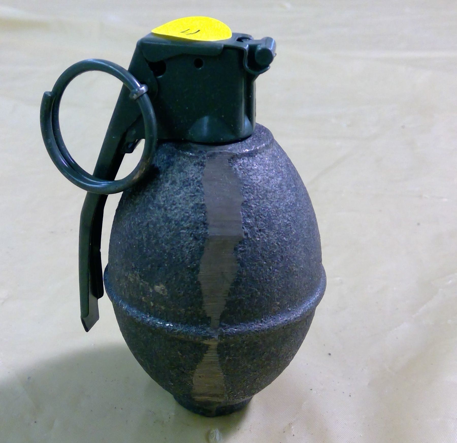 LEMON GRENADE(for display) - Schmalz Auctions