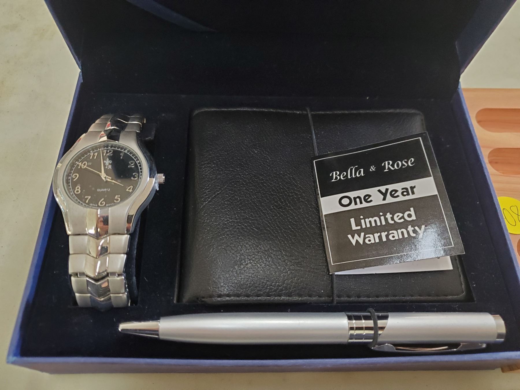 FOUNTAIN PEN SET, WATCH & PEN SET - Schmalz Auctions