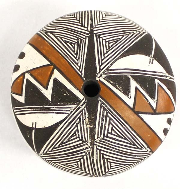 Historic Acoma Fine Line Pottery Seed Jar