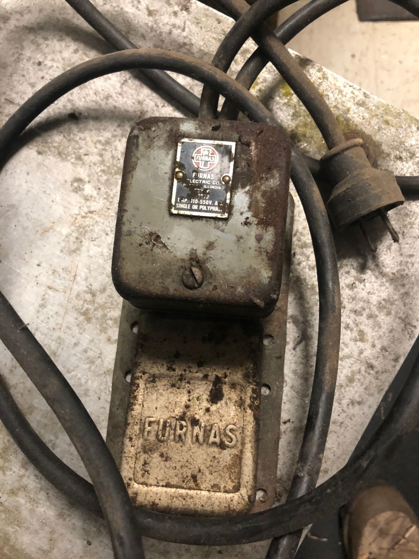 Paper Jogger w/ GE Motor and Furnas Foot Pedal