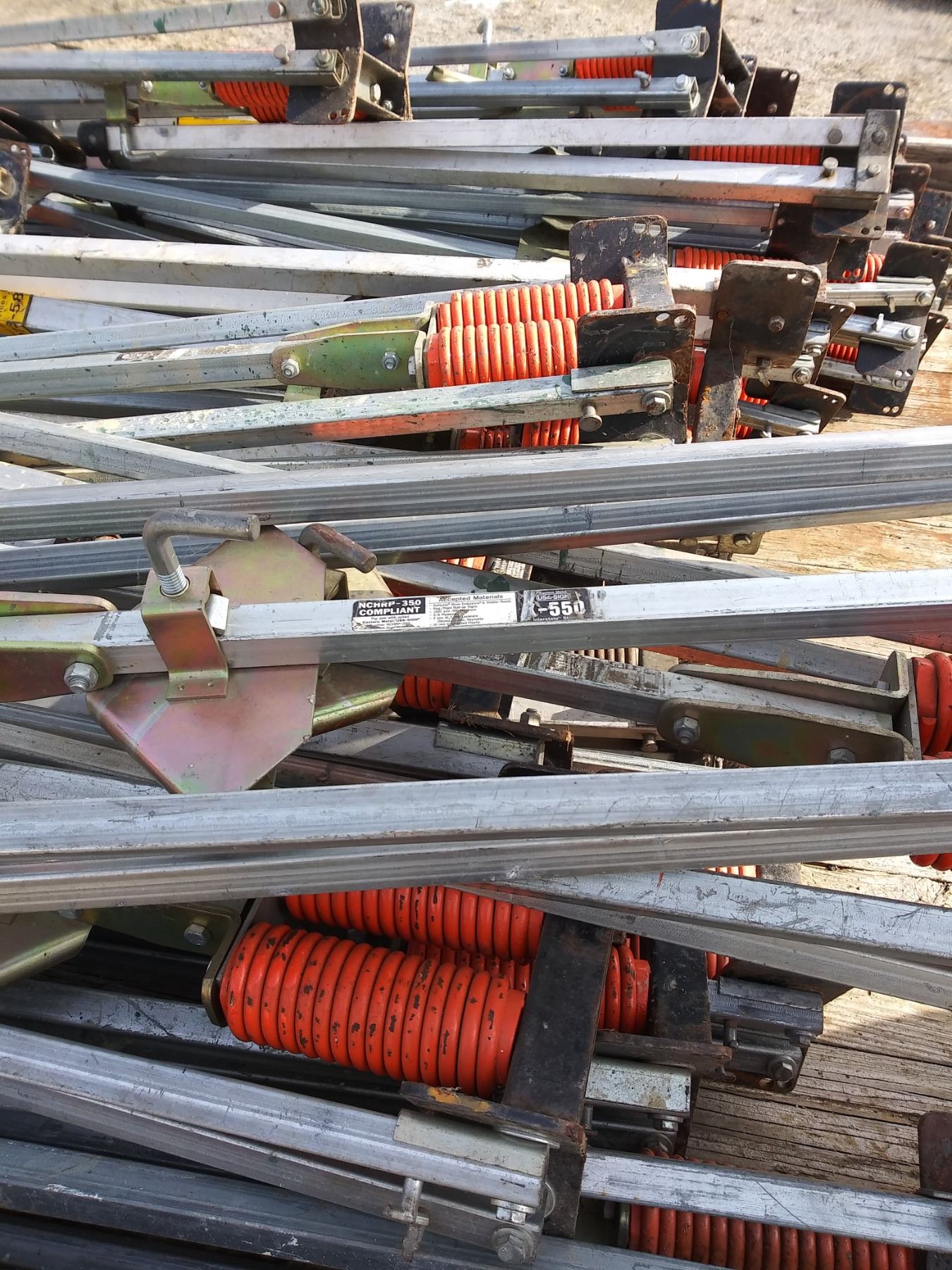 USA-SIGNS X-550 SPRING LOADED SIGN UNITS/ OVER $200.00 EA NEW