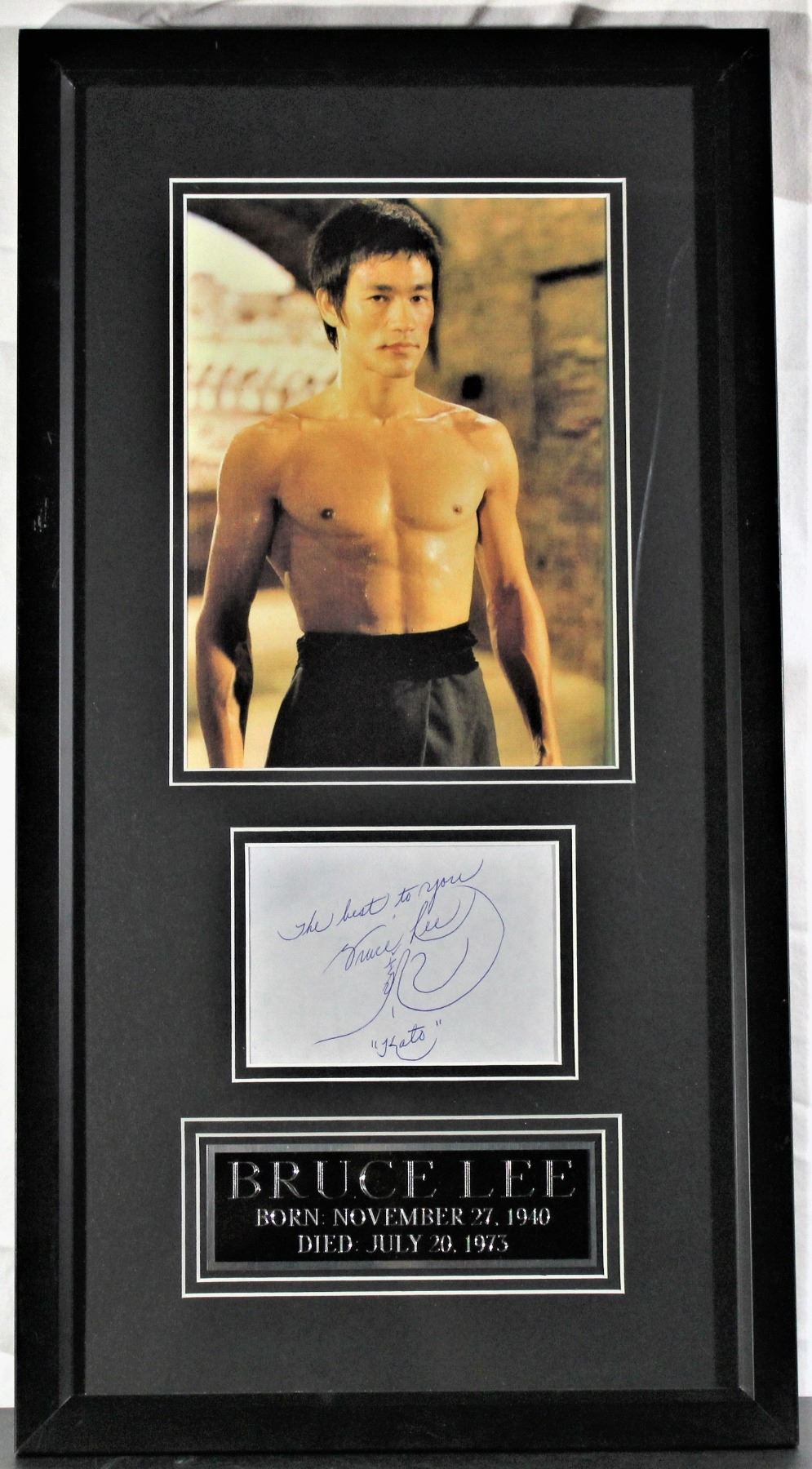 Signed & Framed Bruce Lee Signature Cut
