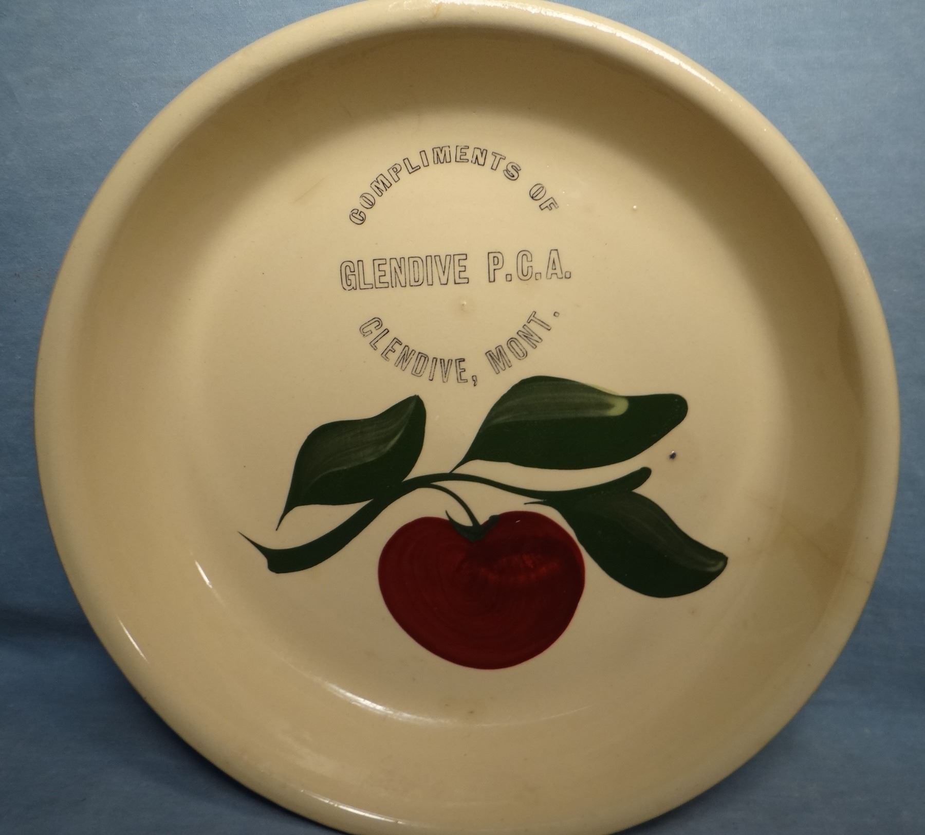 Watt Ware advertising pie plate, 9", Glendive, MT PCA, apple pattern