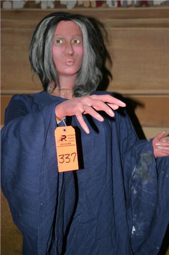 Wax figure - female extra