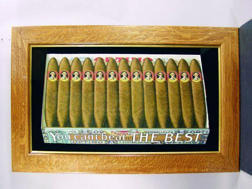 Optimo Cigar Sign on Black Glass