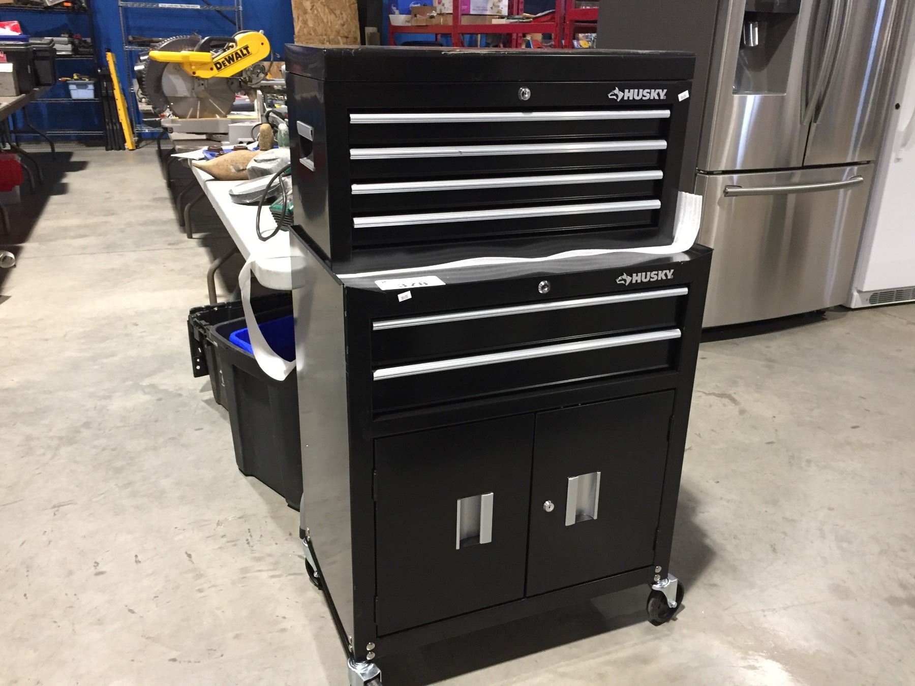 Husky Rolling Toolbox Set With Keys With Asstd Tools