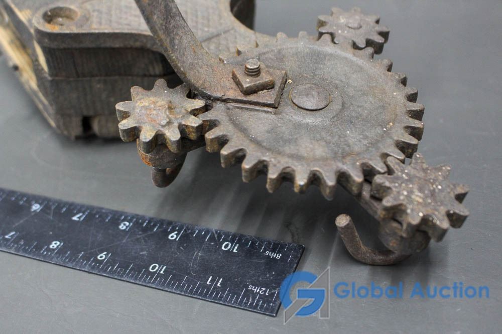 Early 1900's Wagon Mount Rope Making Tool