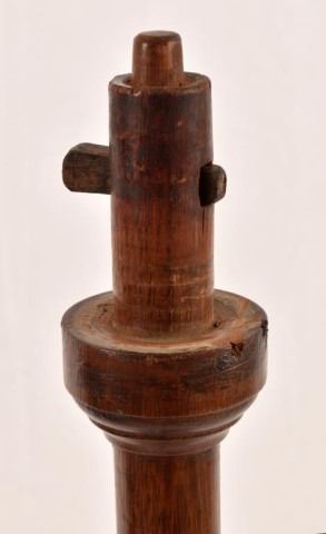 Gist Uniontown Pennsylvania Plantation Candlestand