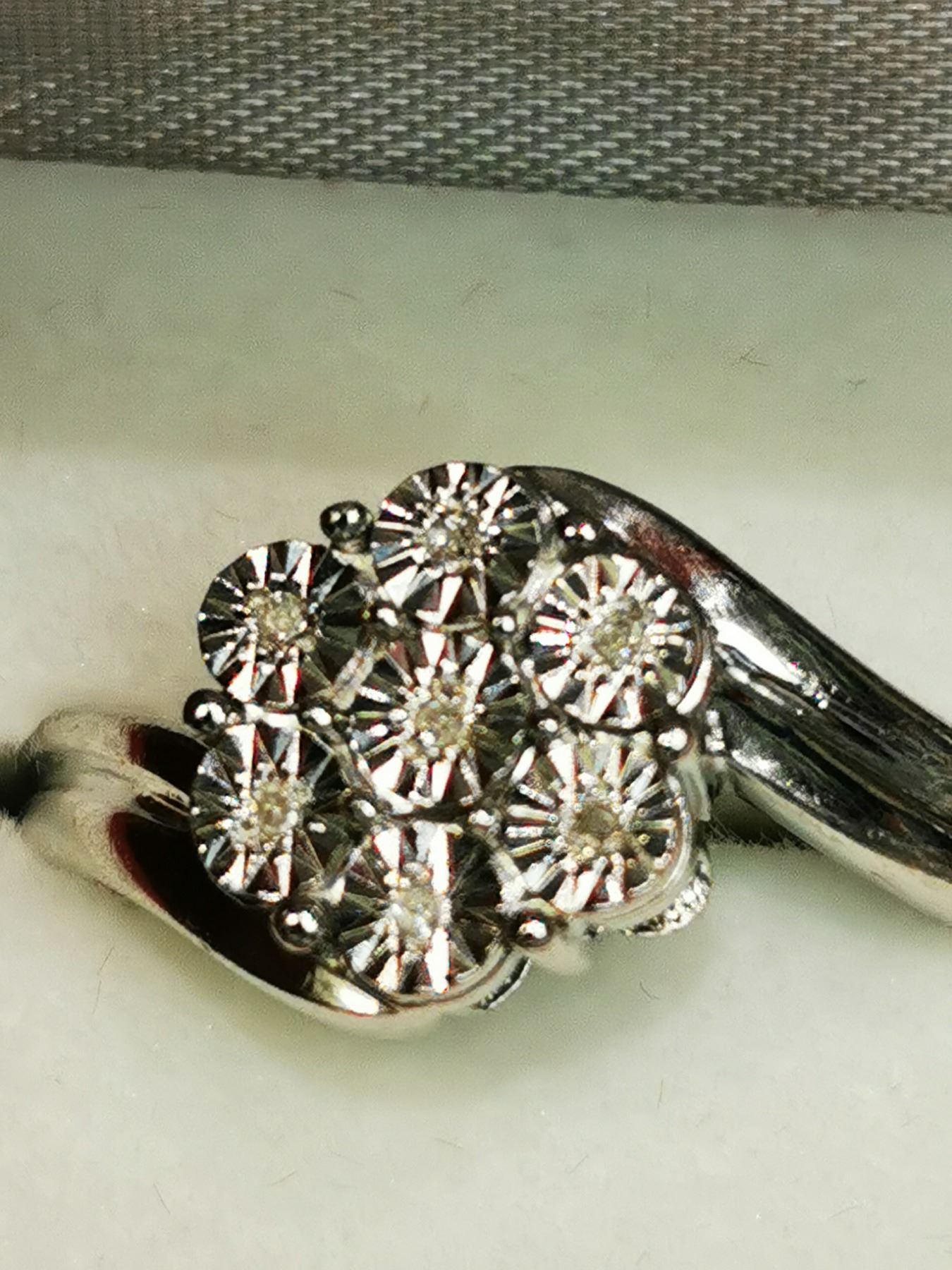 SILVER SEVEN DIAMOND RING