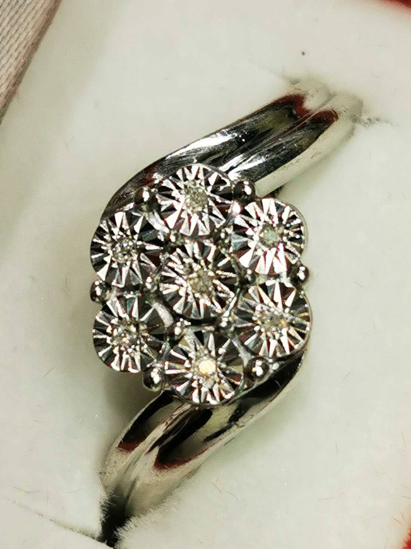 SILVER SEVEN DIAMOND RING