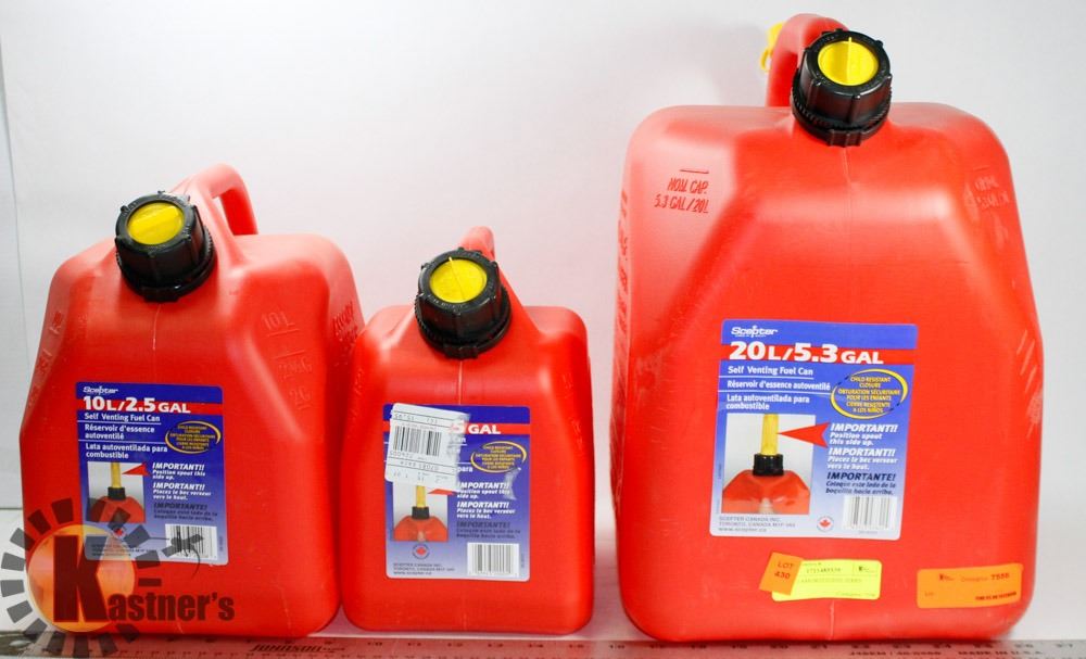 LOT OF 3 ASSORTED SIZE JERRY CANS Kastner Auctions LOT OF 3 ASSORTED SIZE JERRY CANS Kastner Auctions
